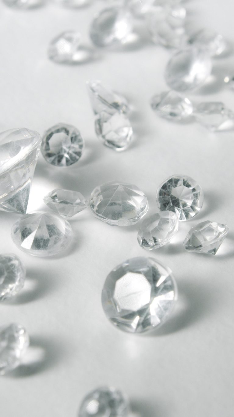 Gold vs. Diamonds: Which Holds More Resale Value in 2025? - Impact Wealth