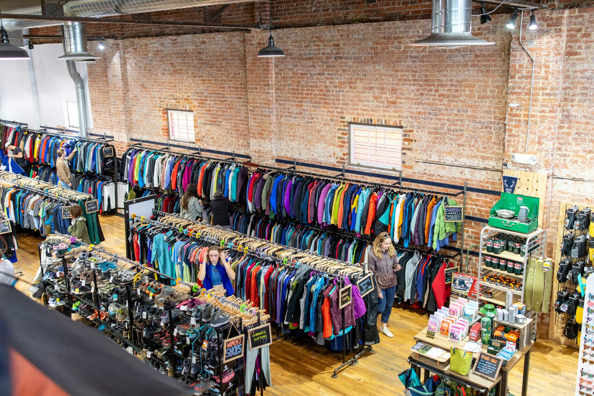 6 Reasons Eco-Friendly Clothing Is Gaining Popularity Worldwide ...